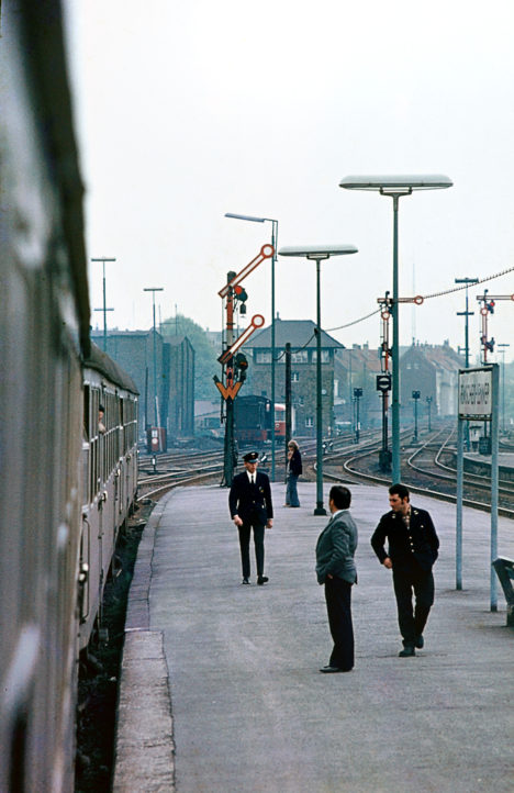 22 Fotos:Alte Bilder vom Bahnhof Remscheid-Lennep, historische ...
